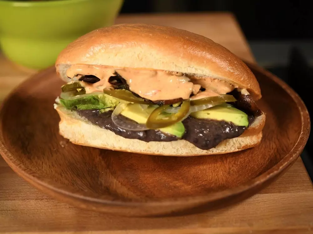 Tortas with Black Bean Puree| Goya España